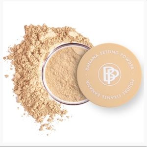 Banana Setting Powder | Makeup | Banana Setting Powder | Poshmark